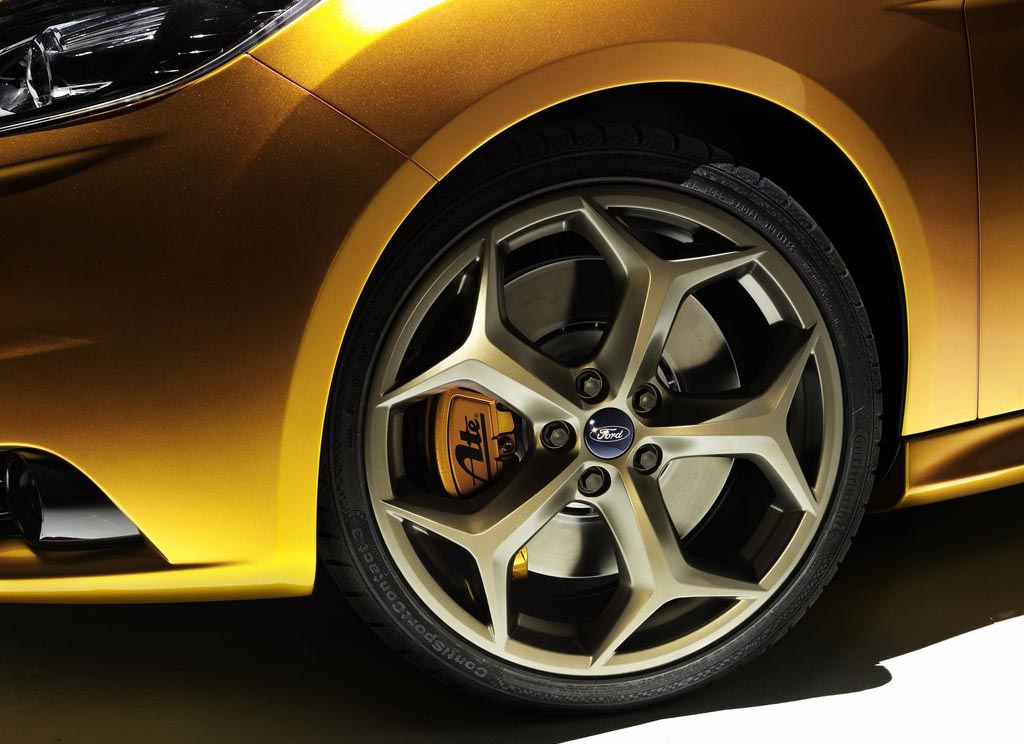 Ford-Focus-ST-Wheels-and-Rims-View - Urbasm