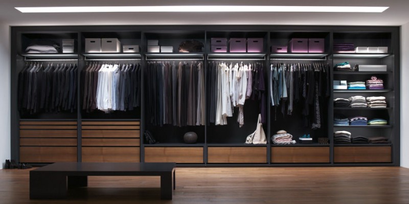 contemporary-closet-wooden-walk-in-wardrobe - Urbasm