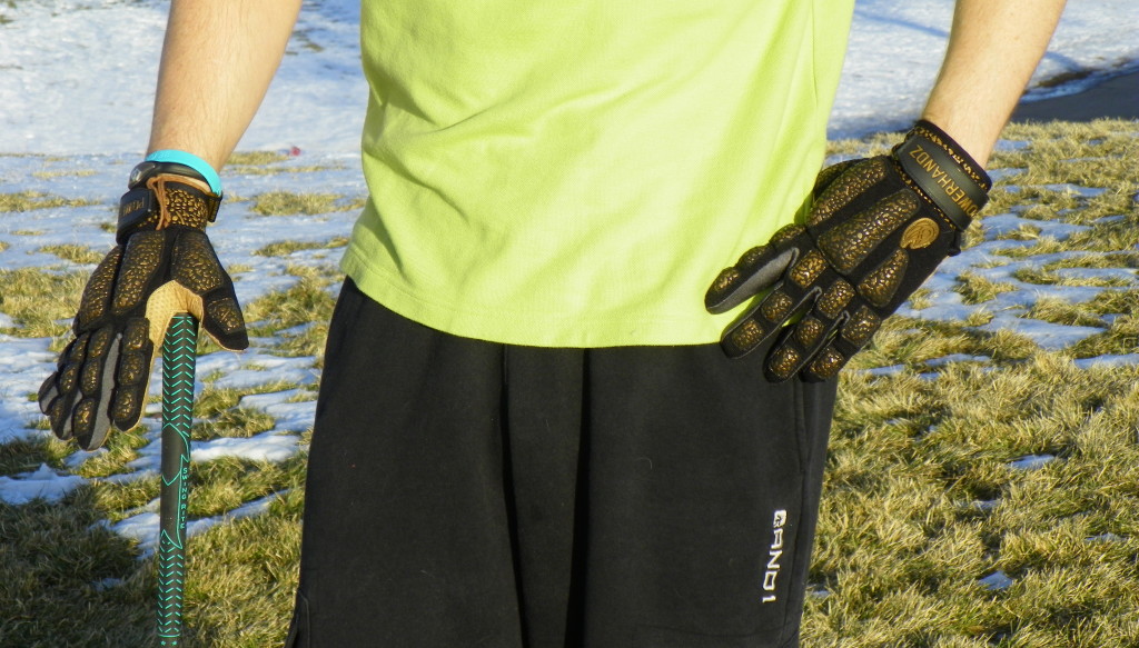 Powerhandz Sports Gloves - Wearable Tech to Improve Your Training - Urbasm