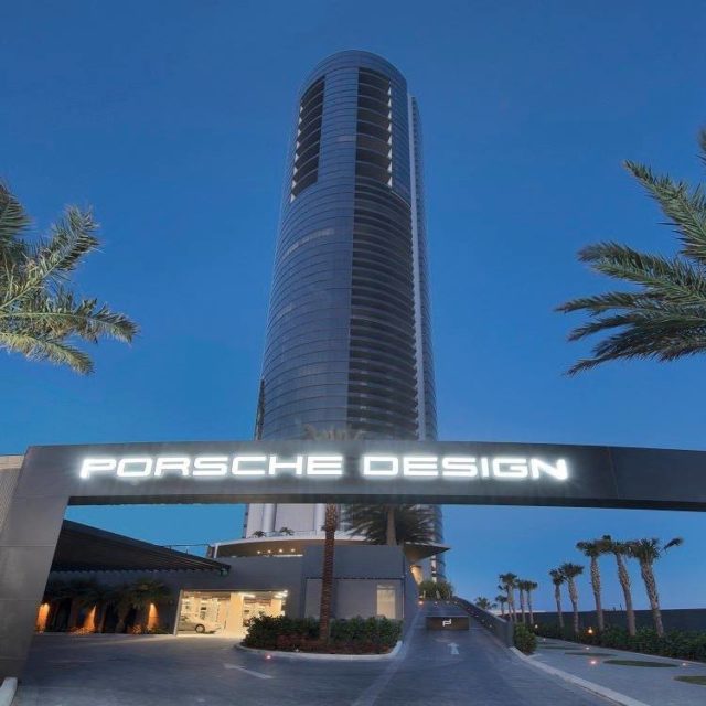 sky-garage-porsche-design-tower-entrance - Urbasm